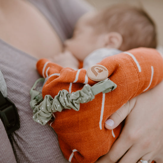 Stretchy Pacifier Clip – Chikiroo Baby